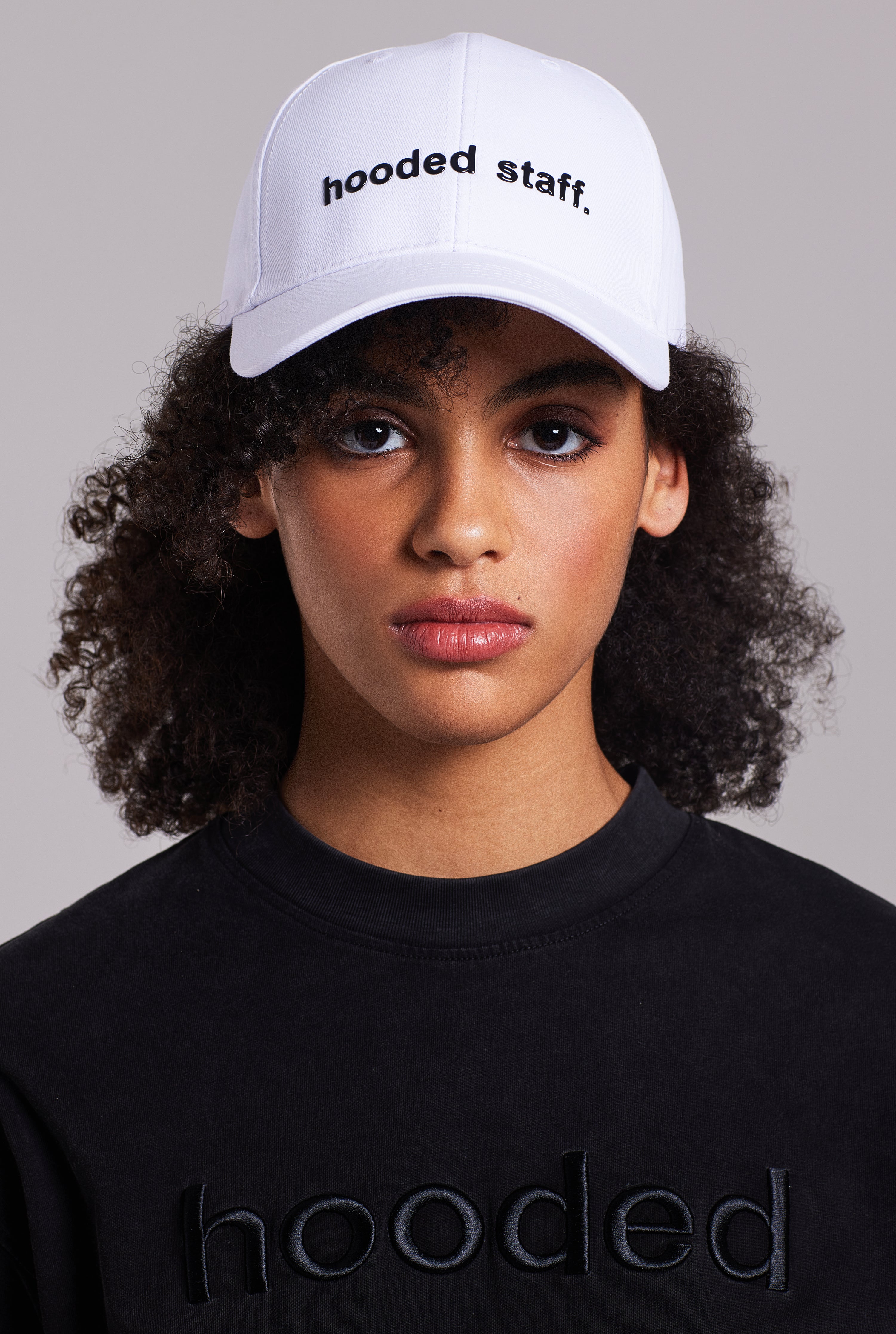 LOGO CAP CLOUD – hooded staff.