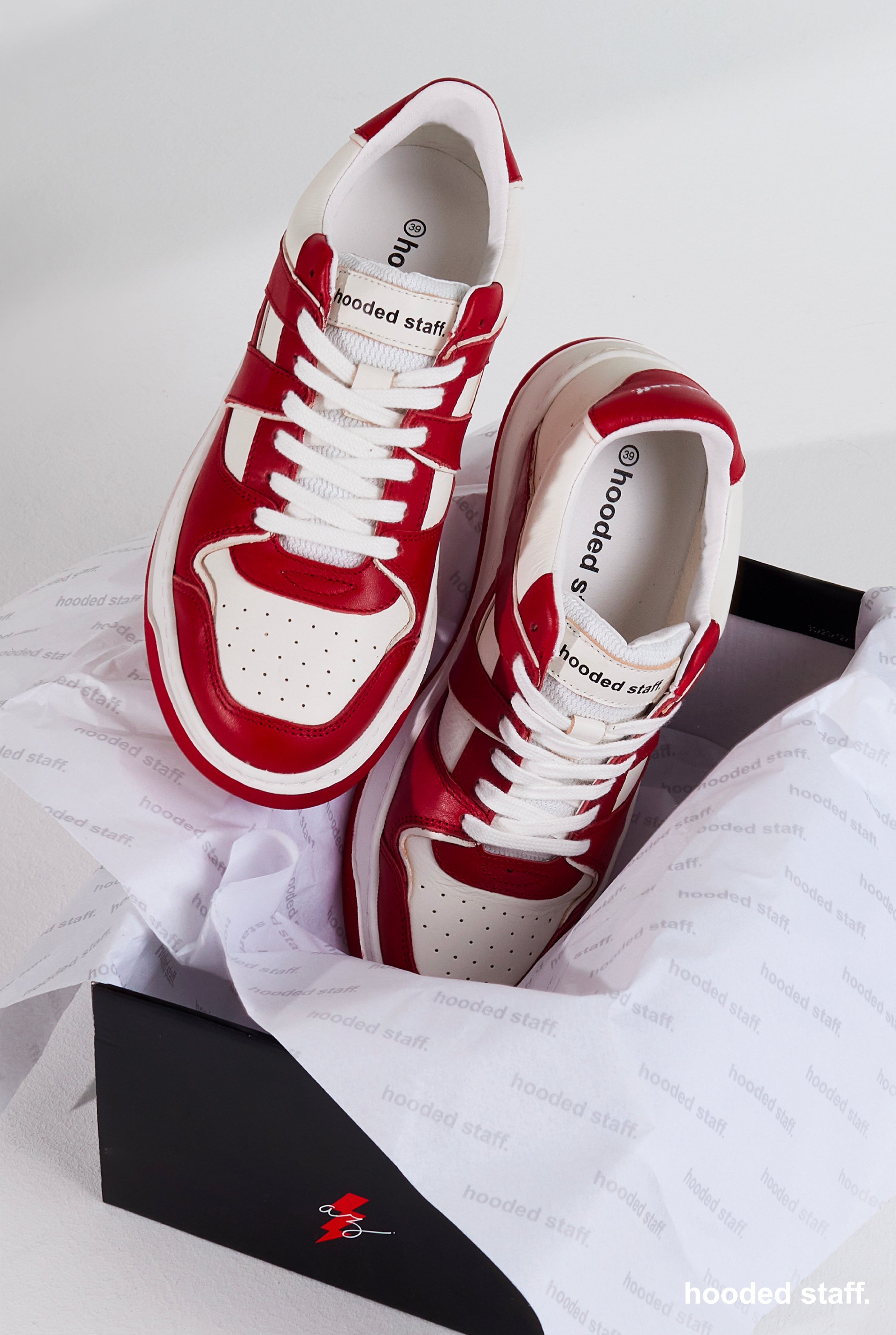 ACE SNEAKERS CHILI – hooded staff.