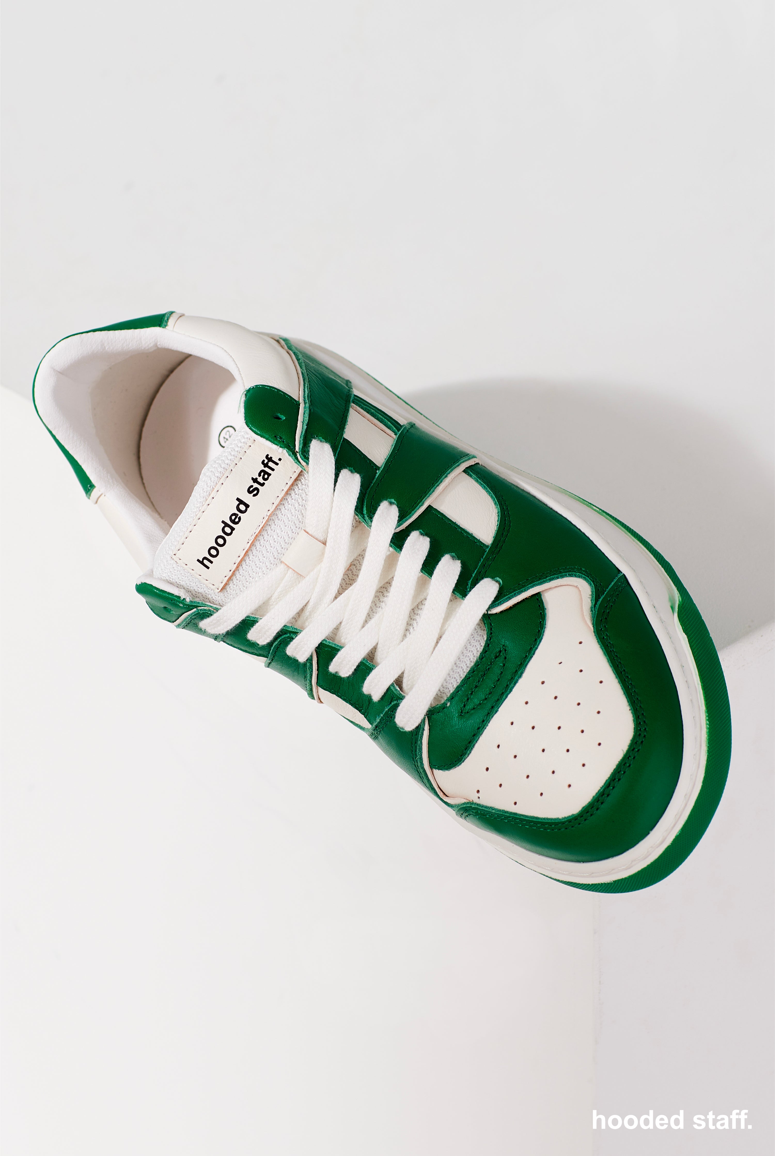 ACE SNEAKERS MATCHA – hooded staff.