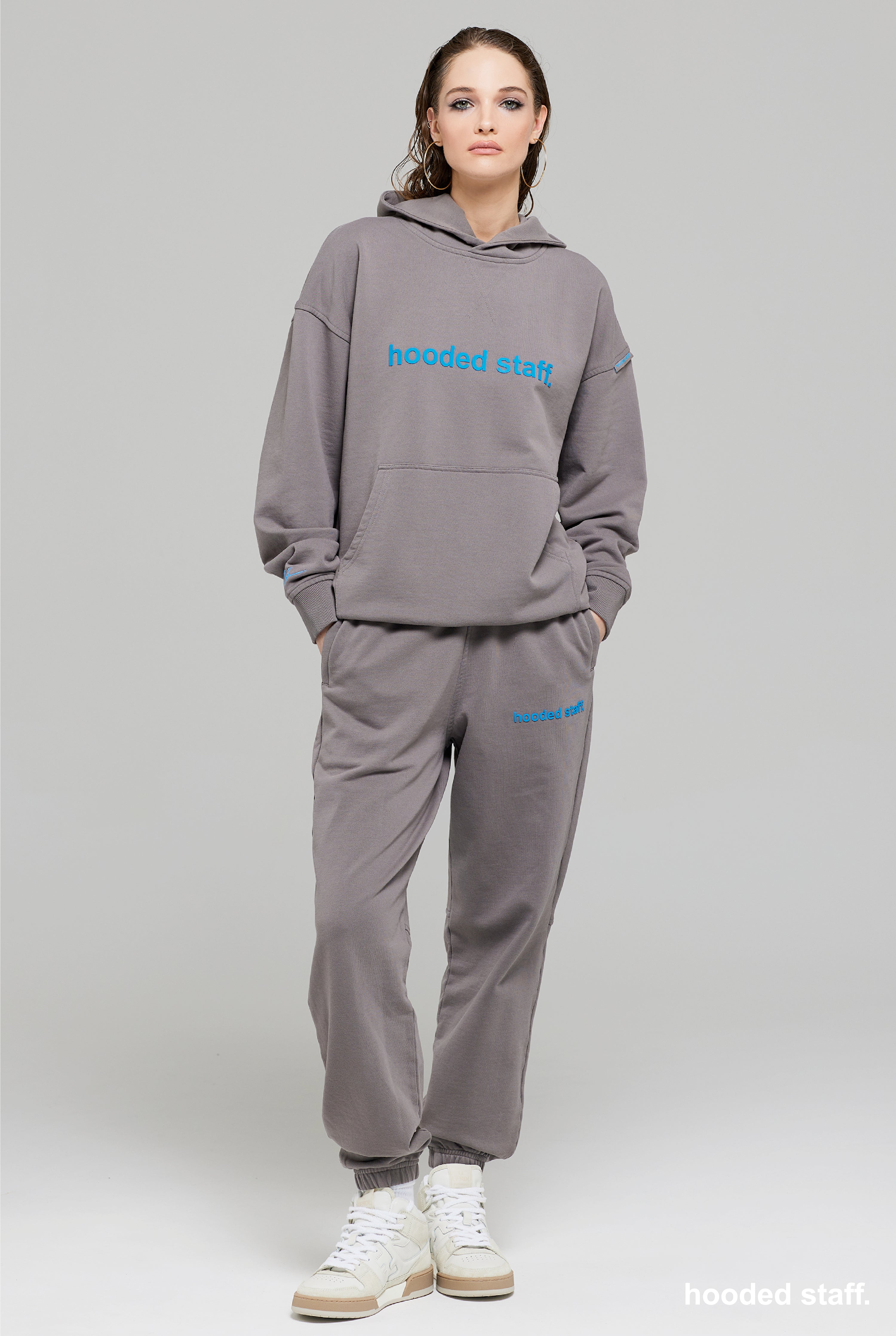 CORE HOODIE STONE – hooded staff.